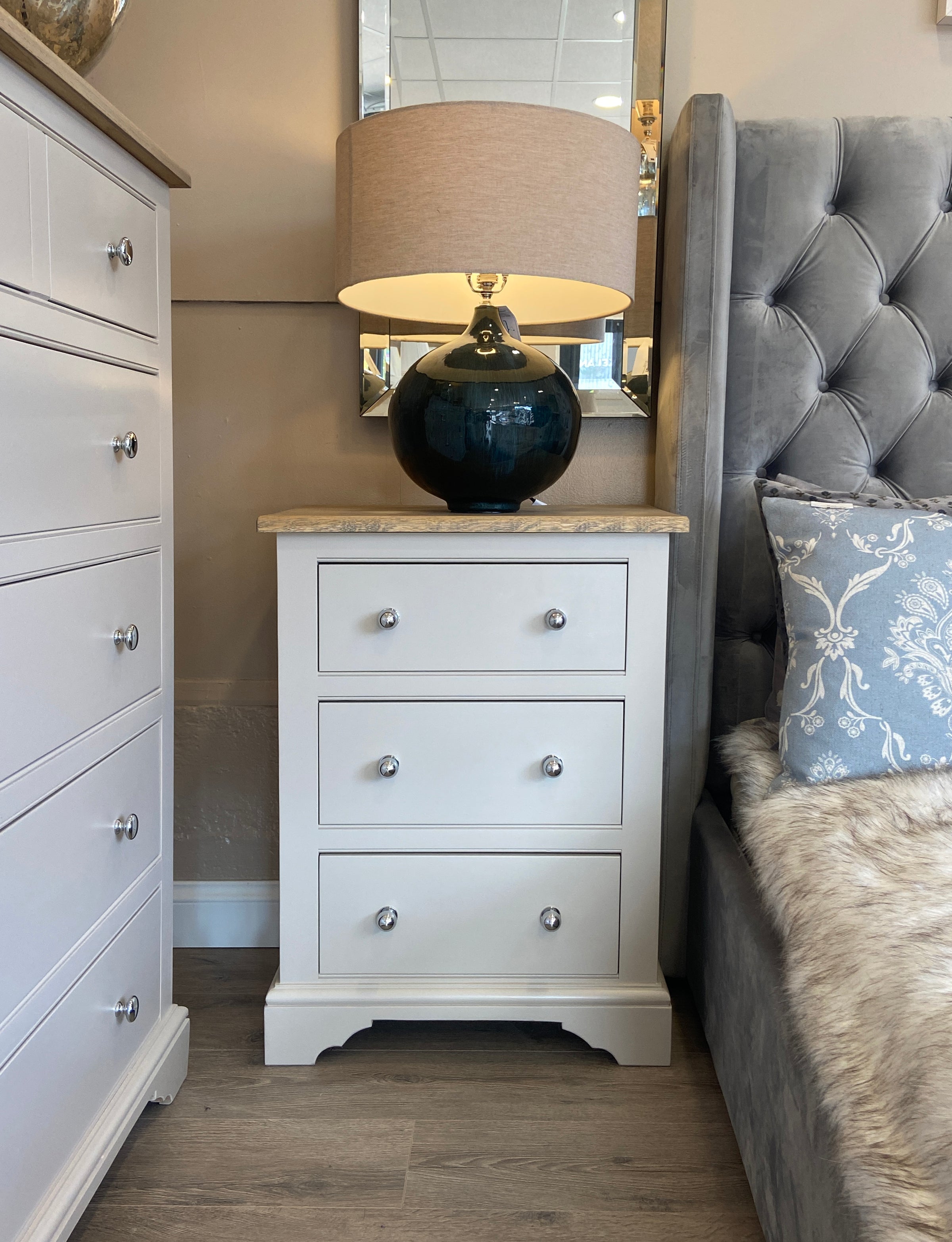 Pavilion Interiors | Quality Furniture | Modern Furniture Showroom